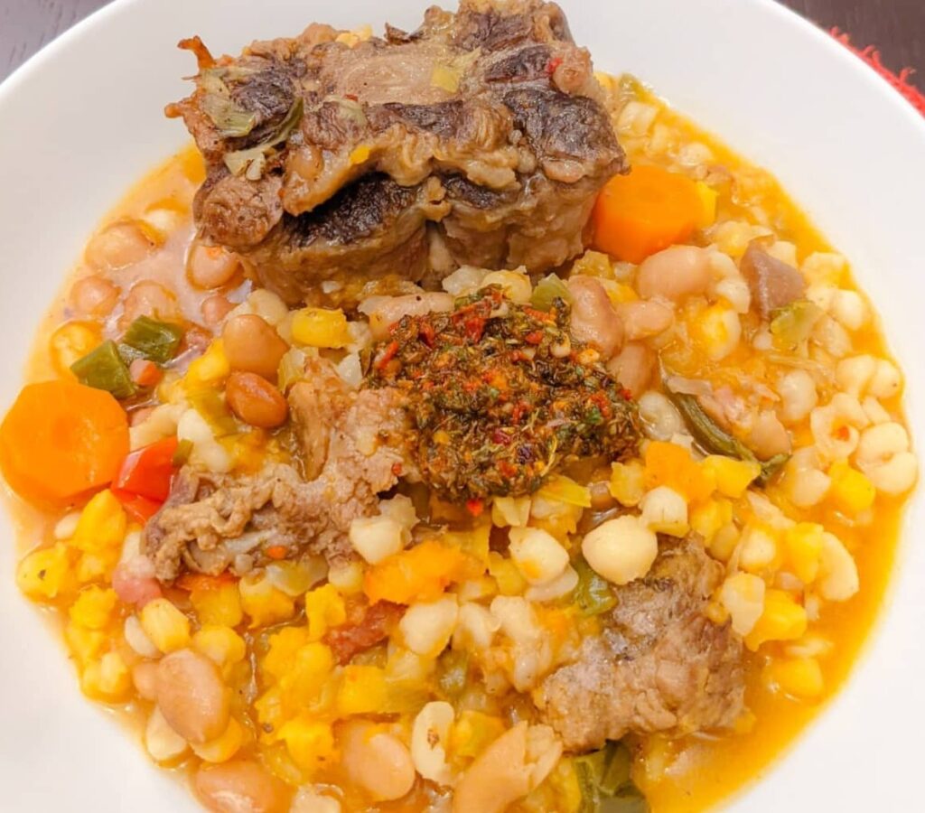 Receta de Locro Argentino 》 Receta autóctona y típica