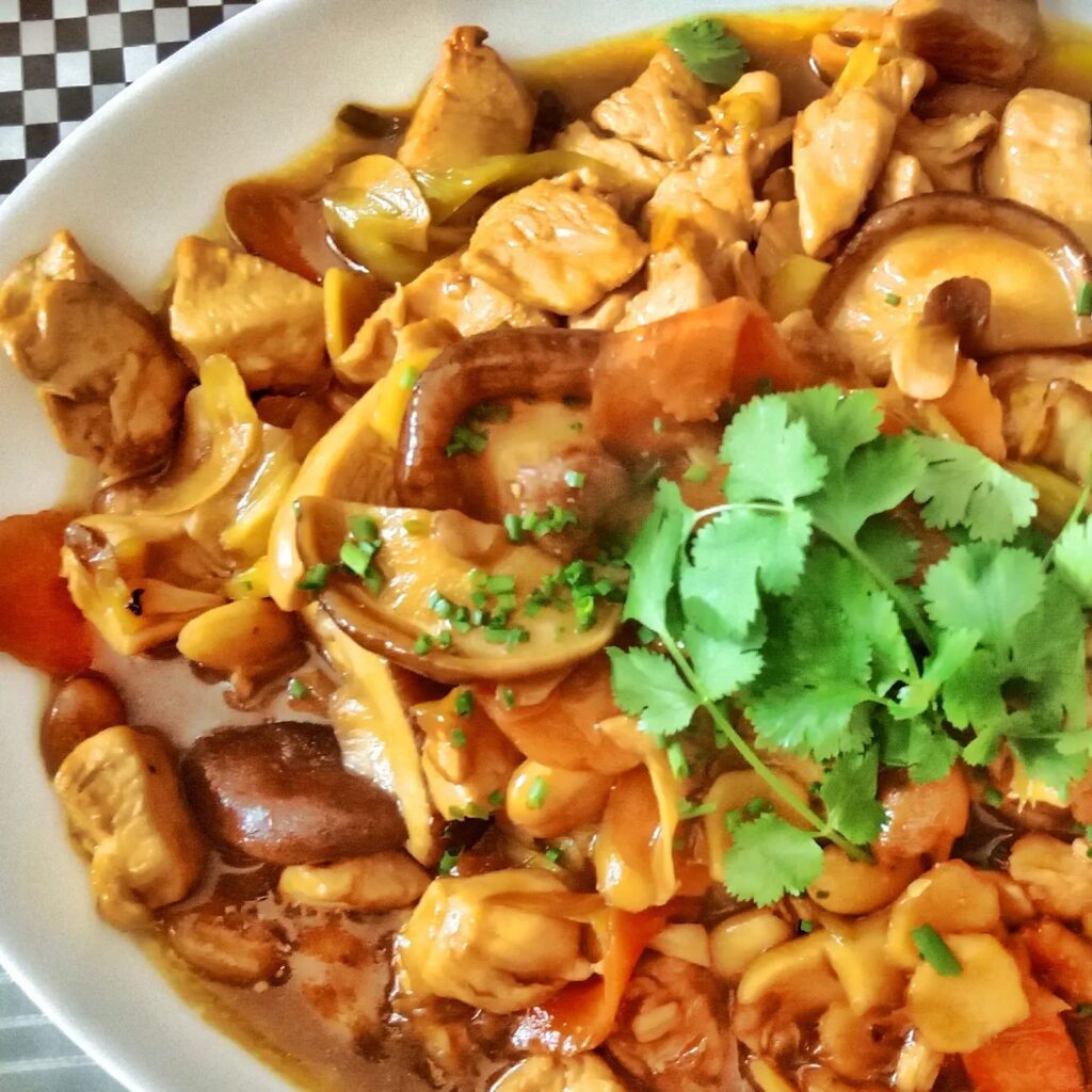 Receta Pollo salteado con almendras ¡casera y fácil!